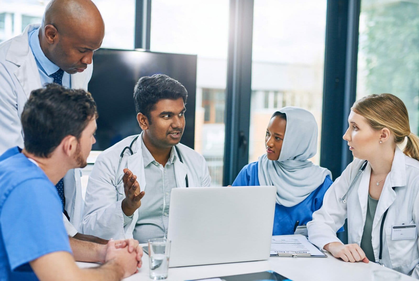 Infirmier en Pratique Avancée : salaire, formation et rôle