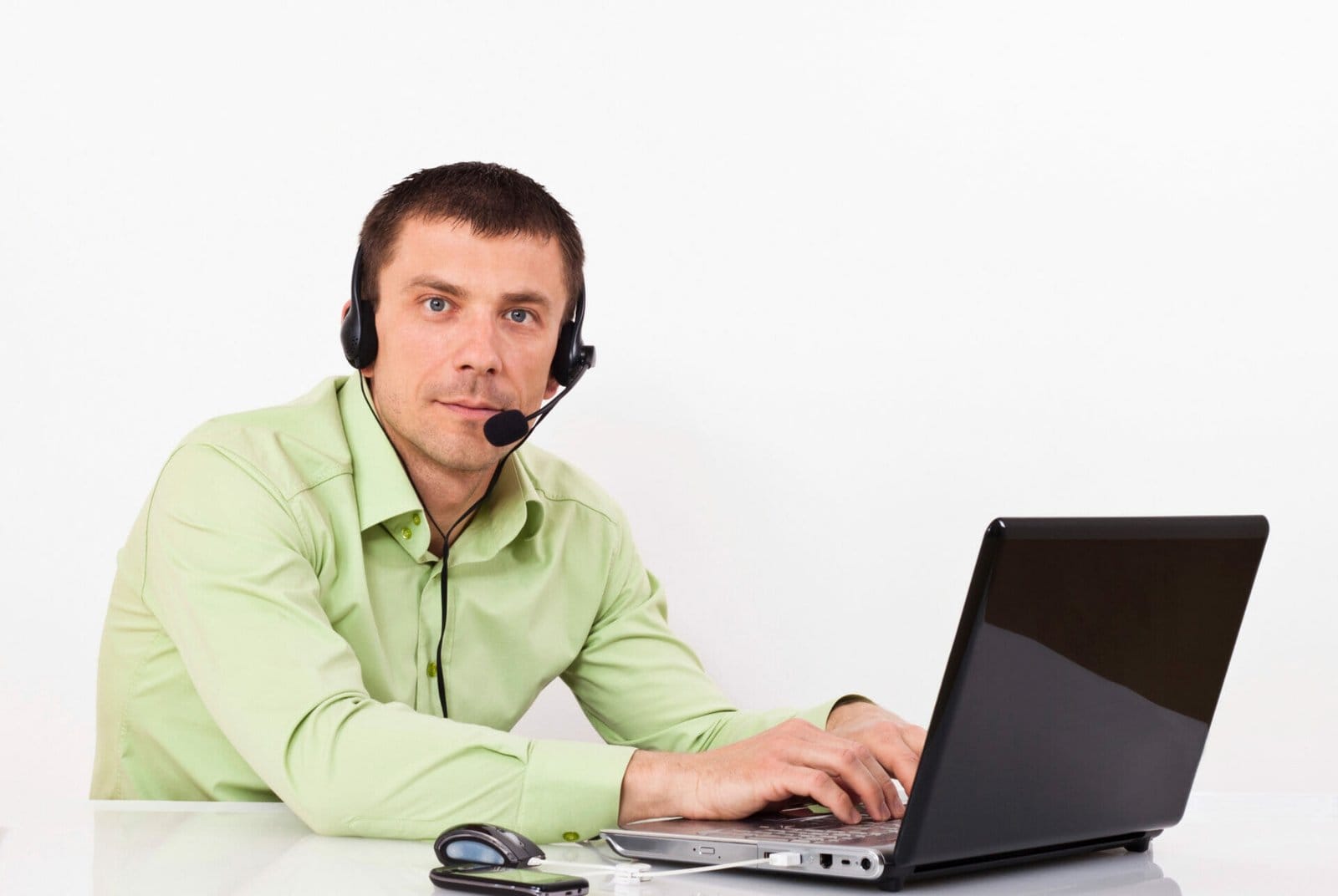 Assistant opérateur : salaire, formation et rôle